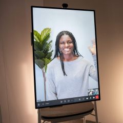 Microsoft Surface Hub 3 50 pouces - Tableau blanc interactif